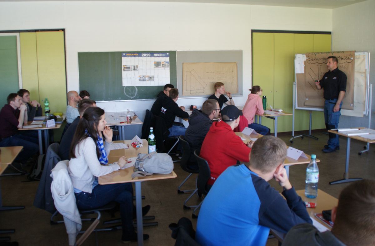 Experten sprechen mit Schülern - metallbau