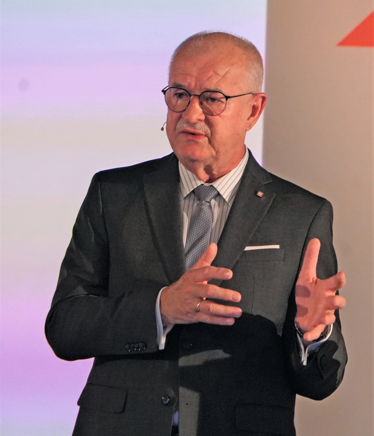 Roto Frank zieht Bilanz - metallbau – Fachzeitschrift & digitales Magazin